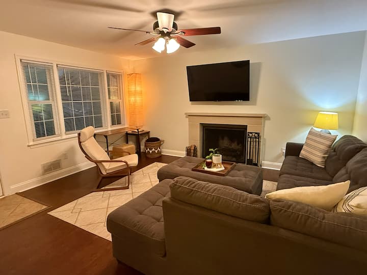 Brick Rancher Near Uva And Downtown! - Charlottesville