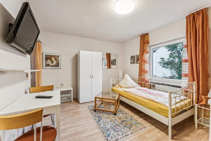 Schickes Apartment Zentral In Rhein-main, Wlan&tv - Wiesbaden