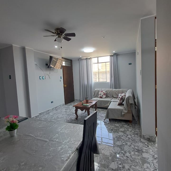 Departamento Amplio Y Cómodo En El Centro De Ica. - Ica