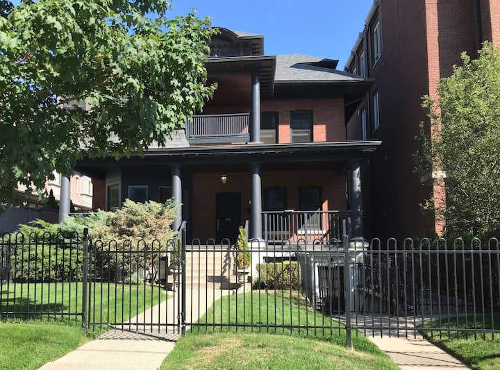 Urban Cozy Apt Where Forest Hill Meets Casa Loma - Toronto