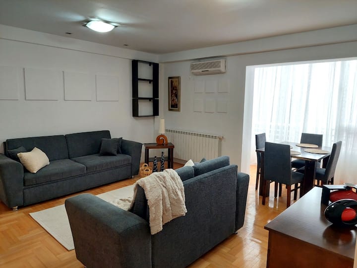 Skopje Urban Nest Apartment - Escópia