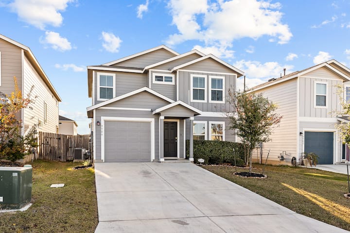 Cozy And Comfy 3br Near Lackland, Seaworld & More! - Kallison Ranch - San Antonio