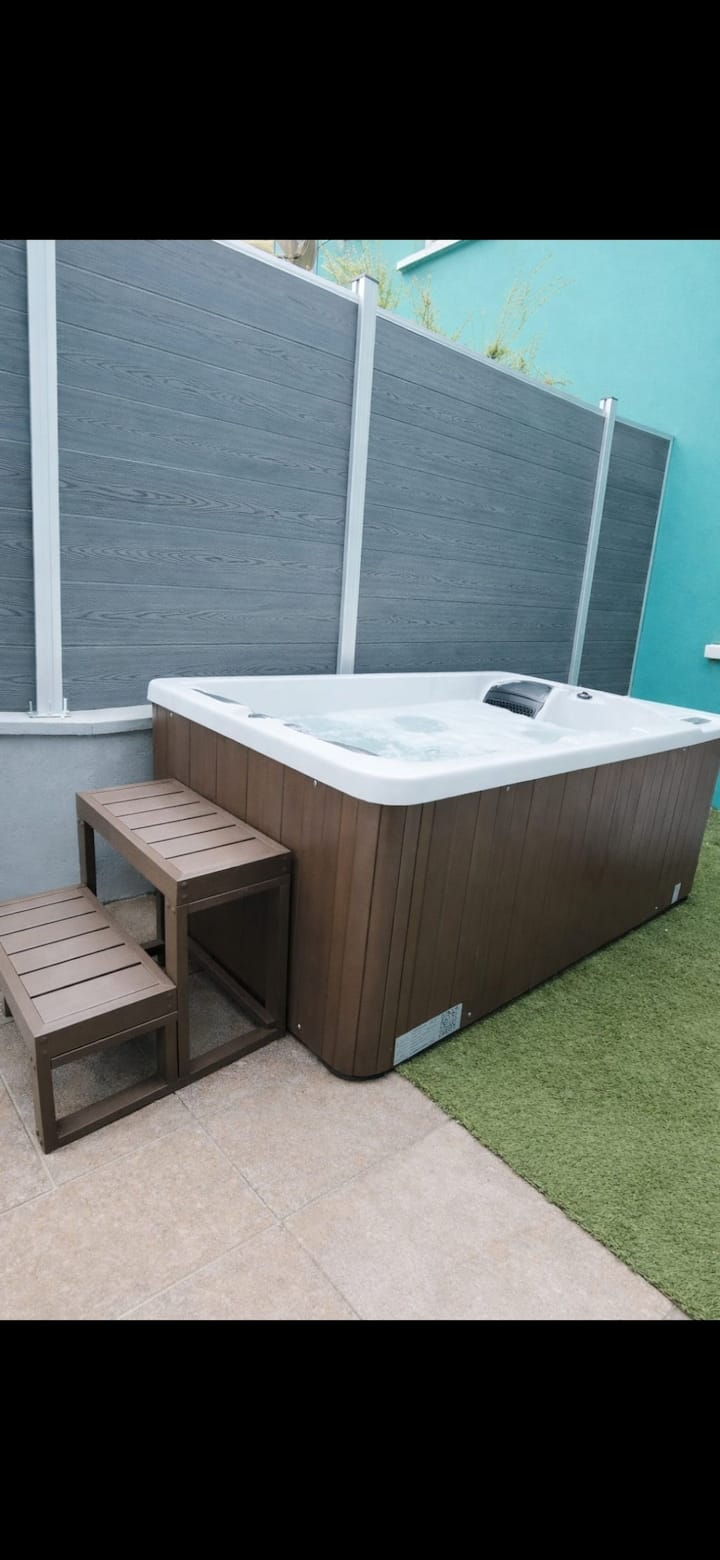 Townhouse With Hottub - Clonakilty