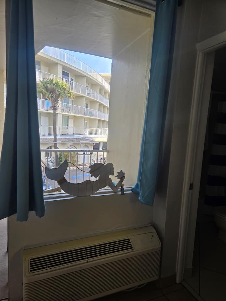 Newly Renovated- Corner Balcony Mermaid Room #219 - Daytona Beach, FL