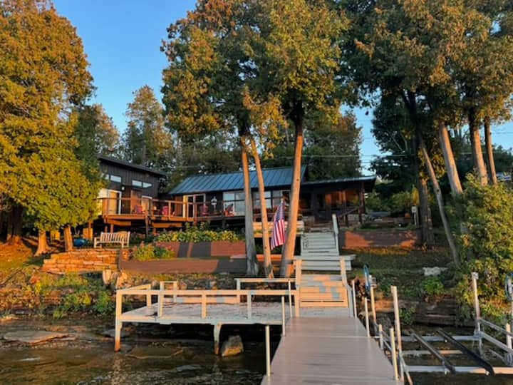 1000 Islands-st Lawrence River Camp, Dock & Sunset - Brockville