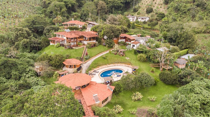 Habitación Con Balcón Vista A La Montaña - Marsella