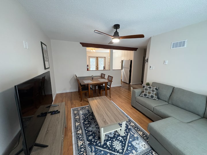 Charming 3br Upper Level Gem – Quiet & Convenient - Manitoba