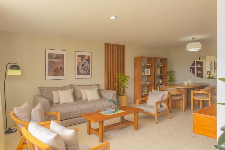 A 2 Km De Expo Guadalajara + 1 Estacionamiento - Mexico