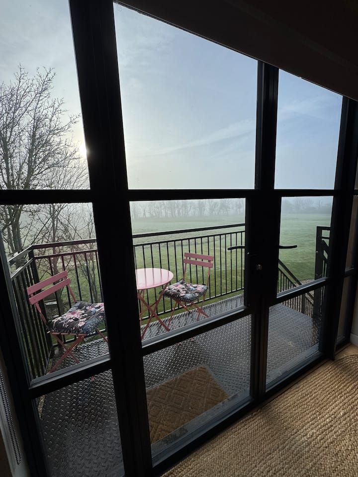 The Writer’s Lodge, A Serene Escape To The Country - Stanstead