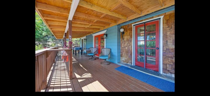 Foothill Retreat | Pool, Hot-tub, Deck & 2-acre - Foresthill, CA