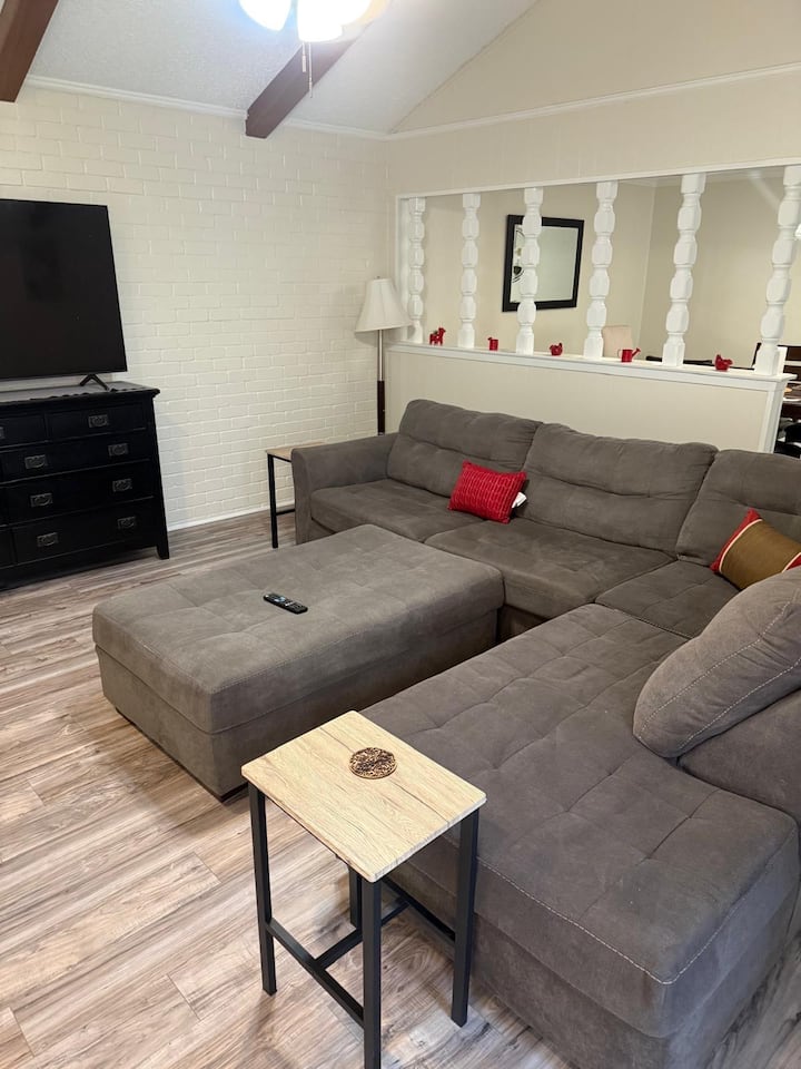 Only 15 Minutes From Dallas Cowboy/rangers Stadium - Carousel, Arlington