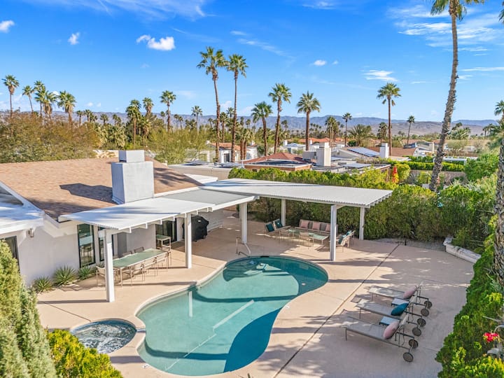 The Racquet Club House - California