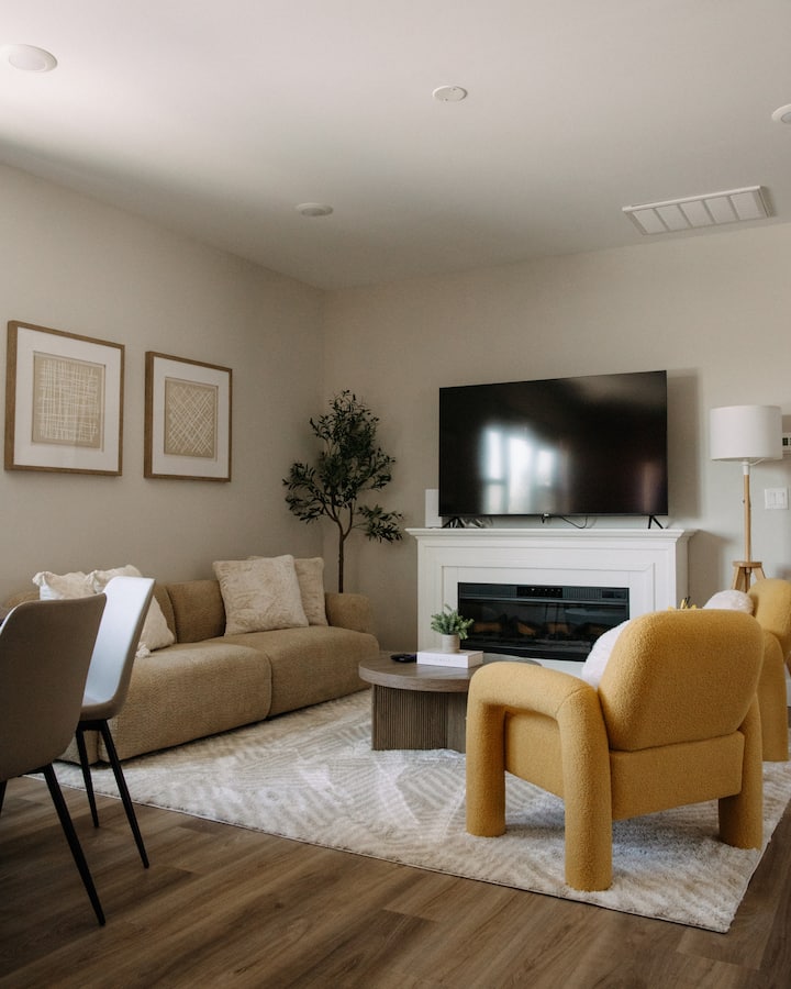 Luxe Modern Home | 20 Min Nyc/ewr | Free Parking - Union City, NJ