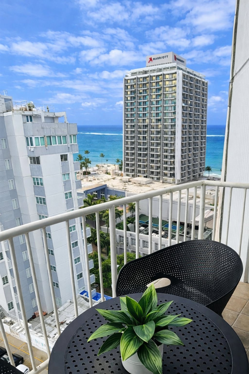 Blue Pearl-6 D'Luxe Beach Retreat in Ashford-Condado - Wohnungen zur ...