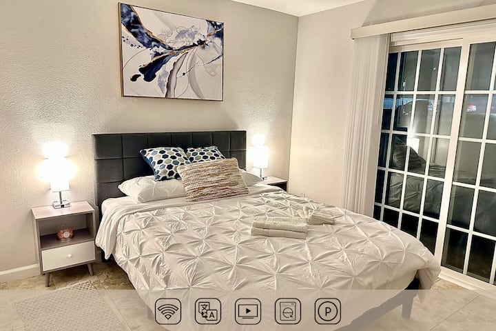 The Scenic Highland Retreat 07 - San Bernardino, CA