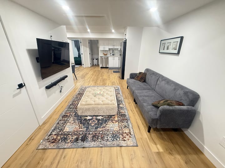 Brand-new Budget-friendly Guest Suite In Edmonton - Edmonton