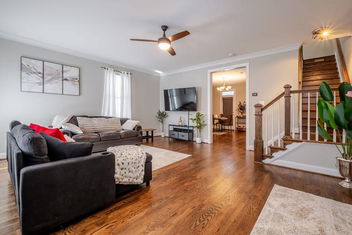 Cozy 3br In The Heart Of Vcu & Downtown - Richmond, VA