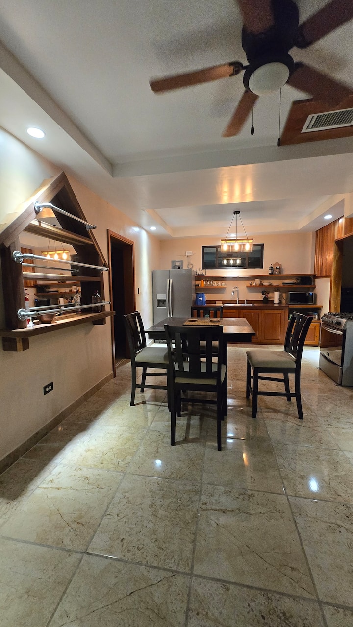 3 Brd,3 Bath Apartment In The Heart Of San Ignacio - Belize