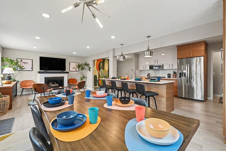 Central Omaha Family Retreat | 3 King Beds - Omaha, NE