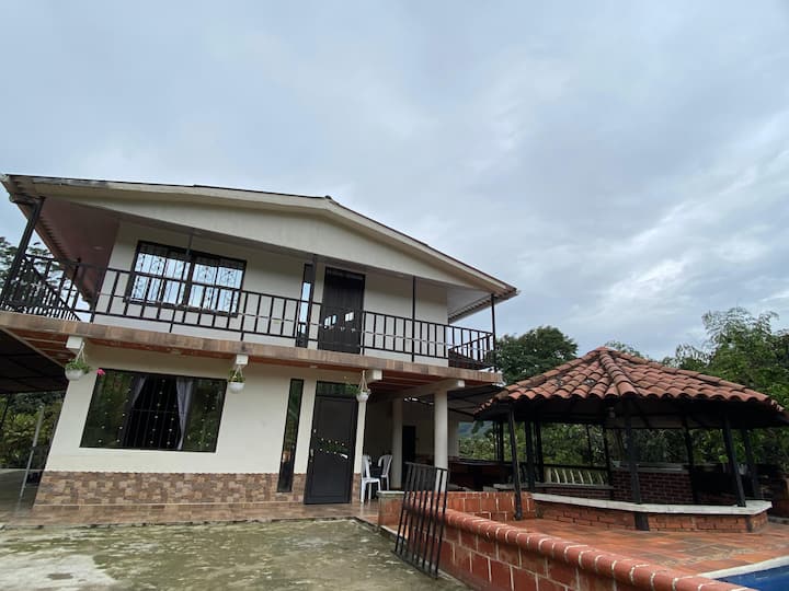 Finca La Mariana - Pereira, Colombia