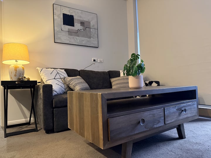 Stylish 2 Bedroom Apartment In Convenient Location - Moore Park