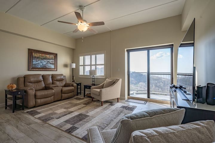 Modern Condo W/ Stunning Views & Top Amenities - Linville, NC