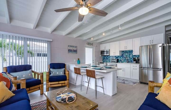 Key’s Haven, Dock, Cabana Club With Beach & Pool - Key Colony Beach, FL