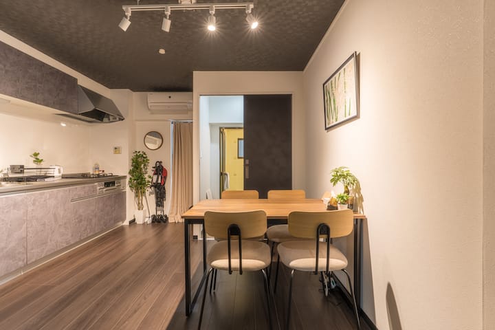 Easy Namba/usj | 87㎡｜3dk｜up To 8 | Whole House - Japan