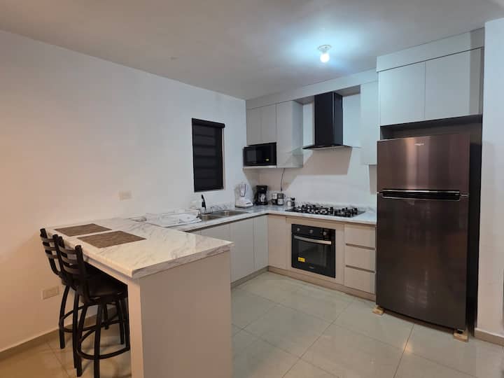 Casa Evante Gpe 9 Km Estadio Bbva 13km Fundidora - Guadalupe, Mexico