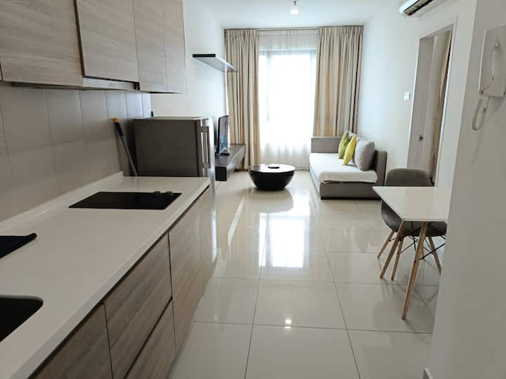 Modern 2br High Floor@ Walk To Central I-city - Shah Alam