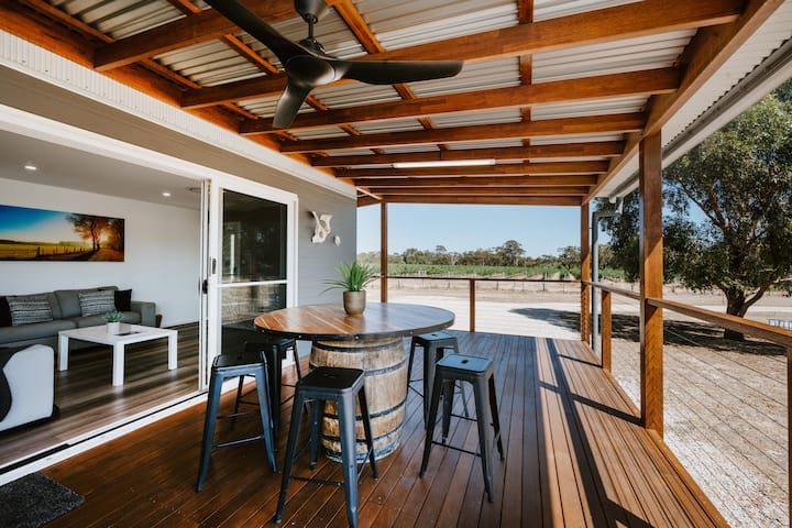 Silver Oak—quiet Countryside Cottage By The Vines - Mudgee