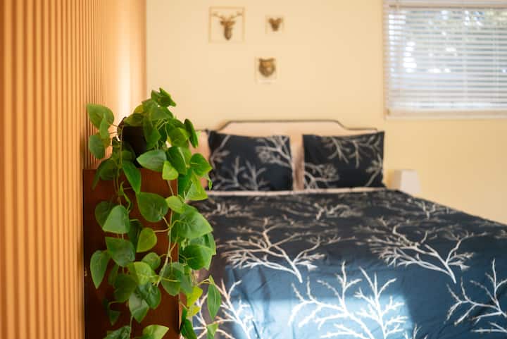 Cozy Private Studio Suite - Winnipeg