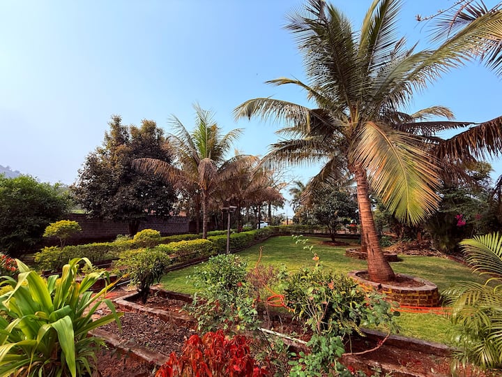 Valley View Farm House - Panhala