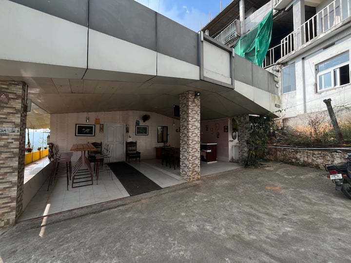 3 Bhk Room - Valparai