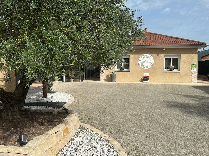 Gite Bambou 2 à 6 Personnes Proche Cnpe Du Bugey - Pérouges