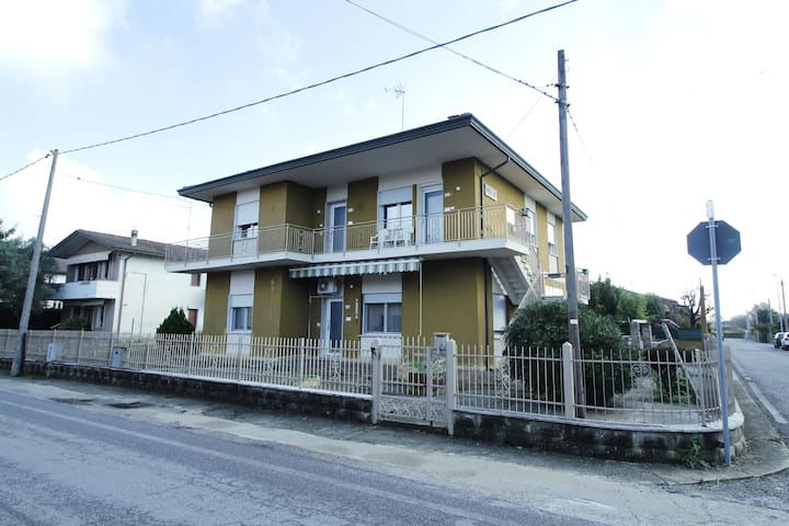 Affittasi Appartamento Bilocale In Zona Centrale - Rosolina