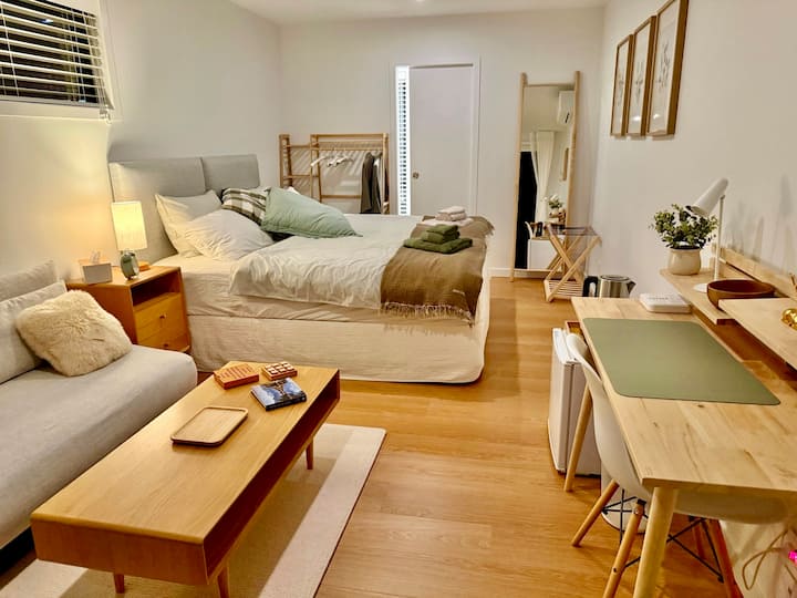 New! The Mann Homestay – Premium King Ensuite Room - Waihi