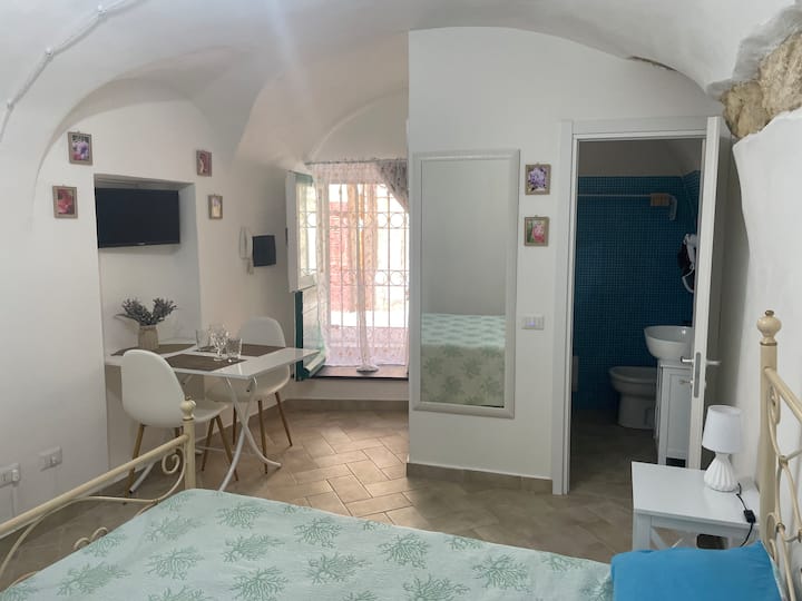 Elegante Camera A 5min Dalle Stazioni . - Sassari