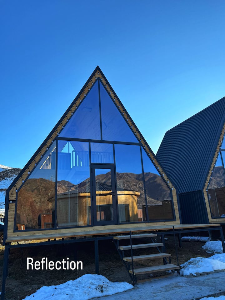 Двухэтажный домик A-frame, место для всей семьи. - Kazakhstan