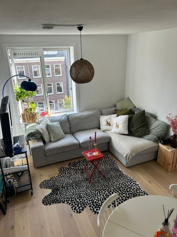 Local 2-bedroom Apartment Close To Center. - Weesp
