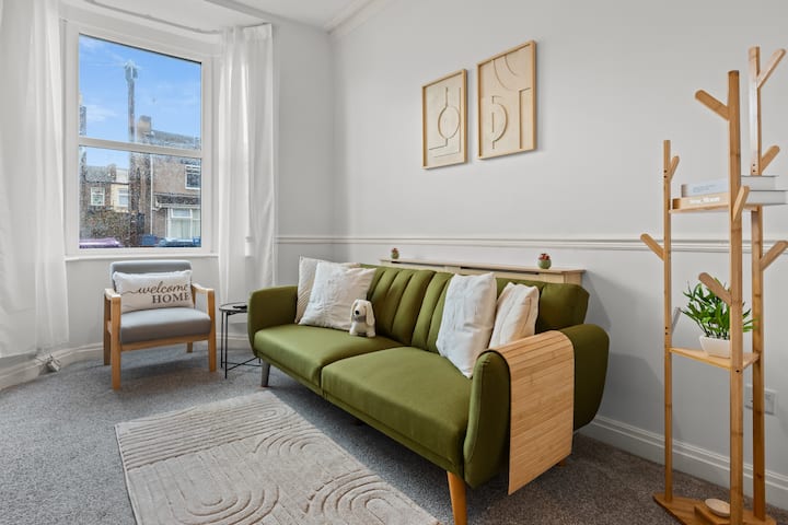 #113 Anfield 3 Bed Beautiful Home - Liverpool