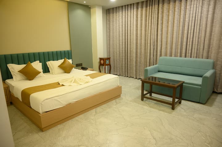 Stayguru Hotel Kutch Elegance-ac Super Deluxe Room - Bhuj
