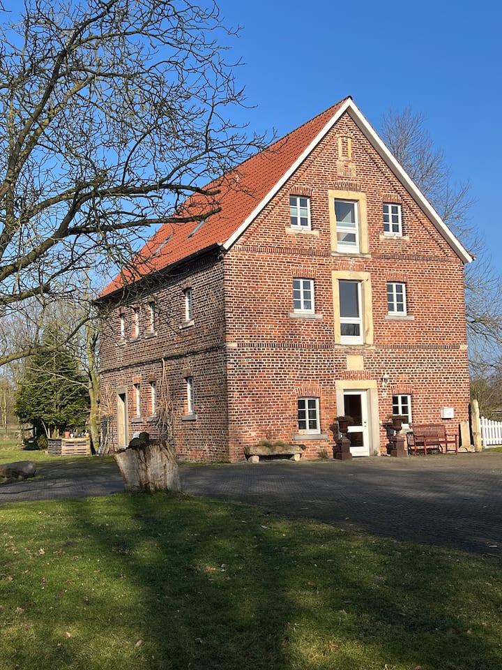 Rustikaler Speicher Mit Pferdehof-flair - Münster