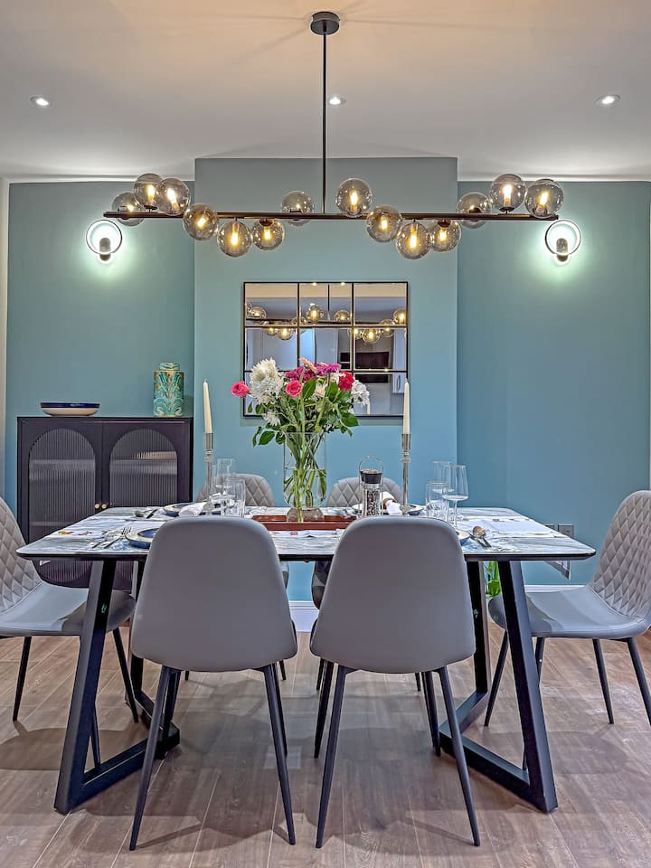 Superb Central House ~Free Parking~modern Design - ダンステブル