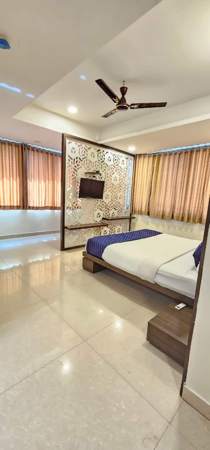 Stayguru Hotel Atithi - Ac Executive Room - Bhuj