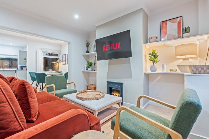 Hoole 2 Br Home | Free Parking | Sleeps 7 | 5 Beds - Chester