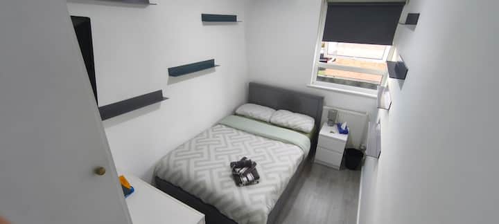 Cozy Double Room Near City Centre & Riverside Walk - Chelmsford