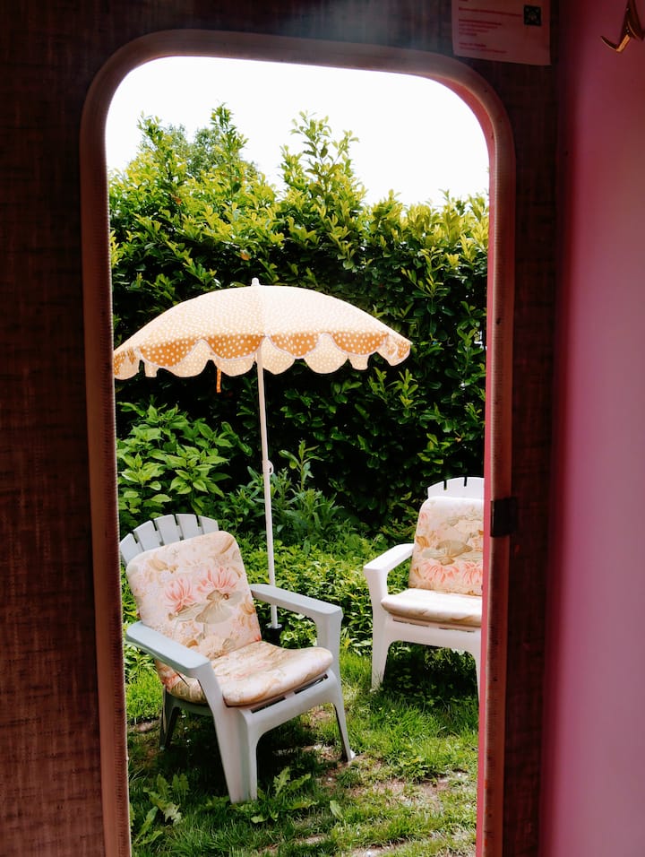 Unieke, Roze, Dubbele Caravan! - Weesp