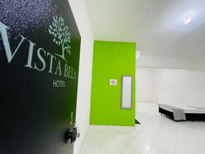 Quarto Standart Hotel |Ar | Centro | Café Da Manhã - Pindamonhangaba