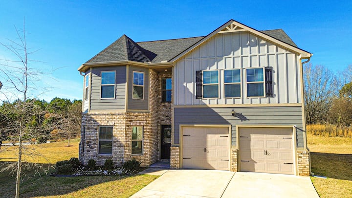 Executive Suite | Central Mcdonough - Hampton, GA